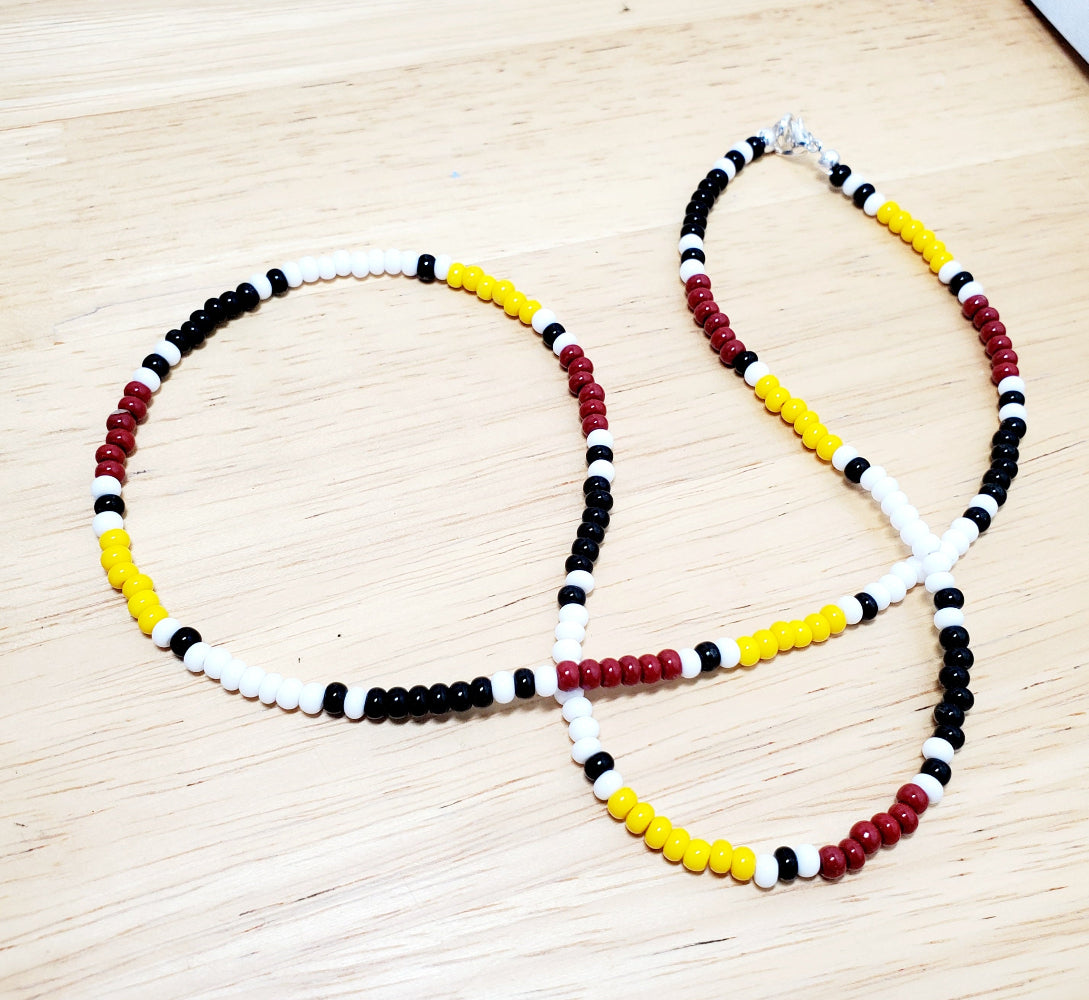 Simple Beaded Necklace Traditional Native American Colors – Crafty Native